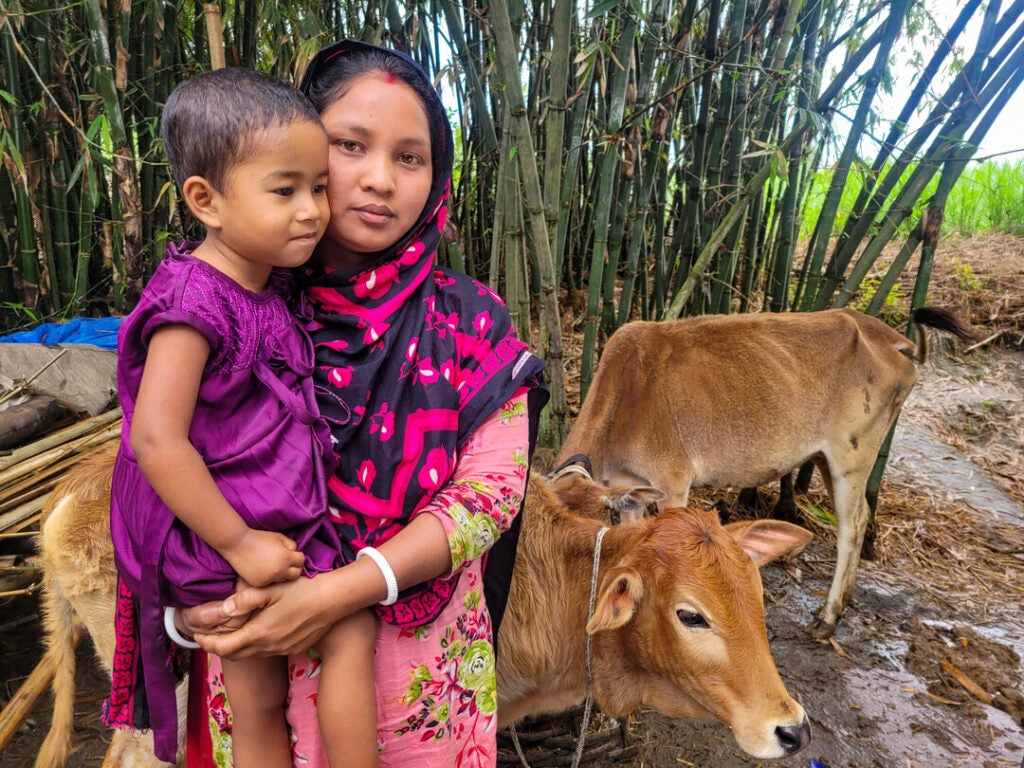 Bangladesh: The poorer the mother, the less likely she has access to ...