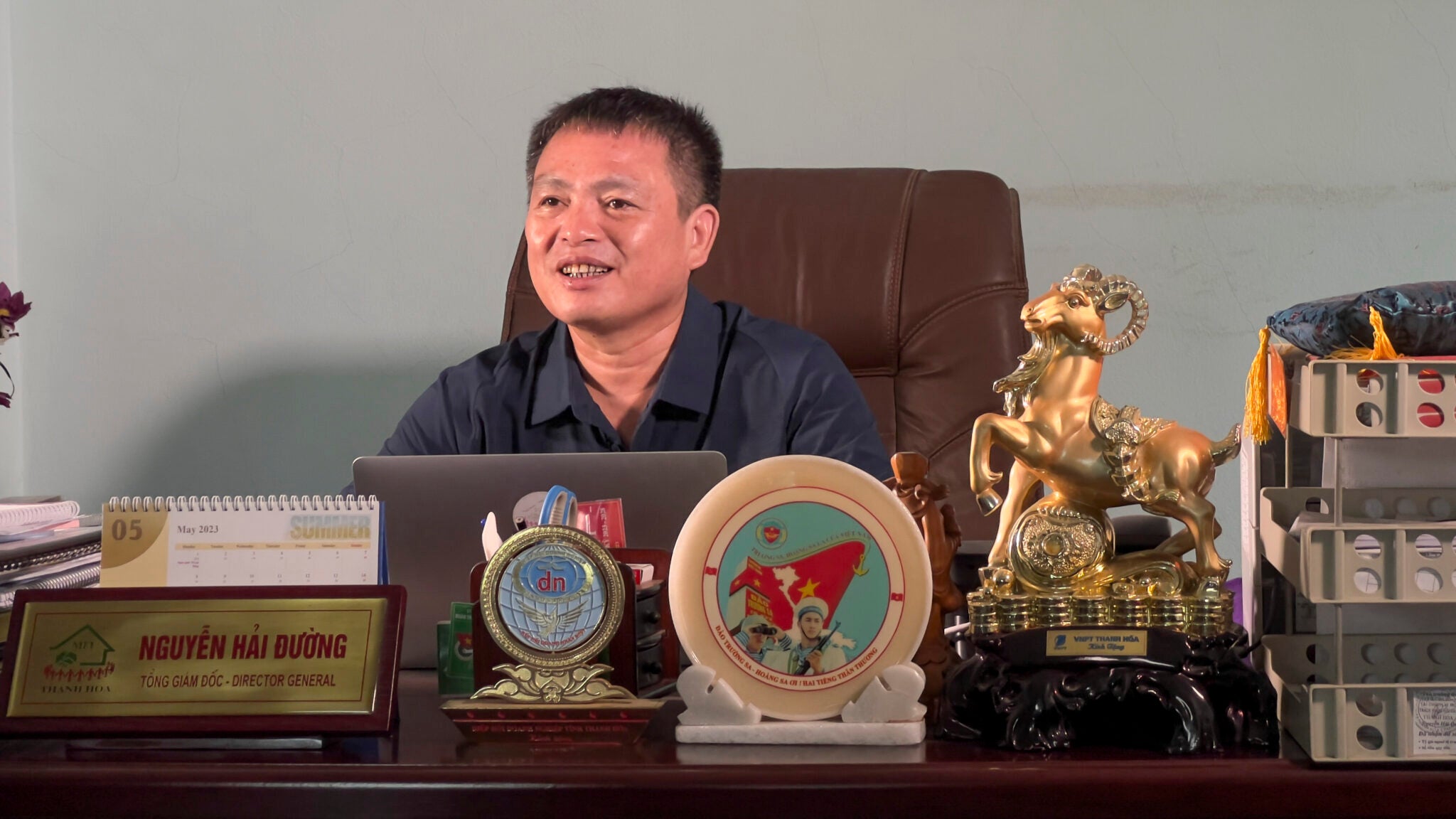 The singing banker of Thanh Hoa - CARE